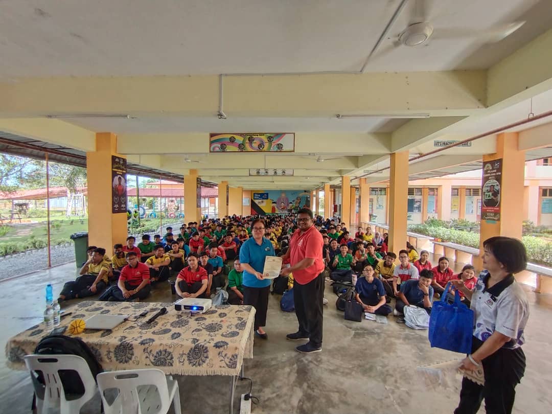 SMK TAMAN TUNKU SMART TALK FOR FORM 4 STUDENTS – IBS College Miri